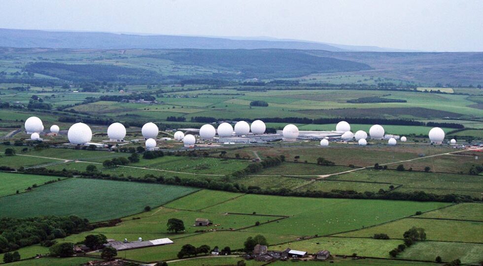 ECHELON y NSA, redes espectrales del espionaje electrónico mundial ...